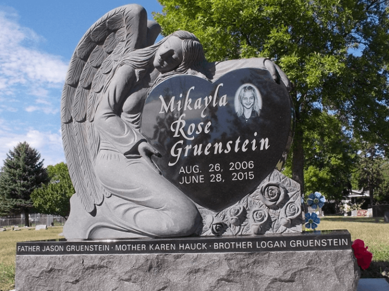 10+ Ideas to Create a Personalized Headstone – Family Memorials By Gibson