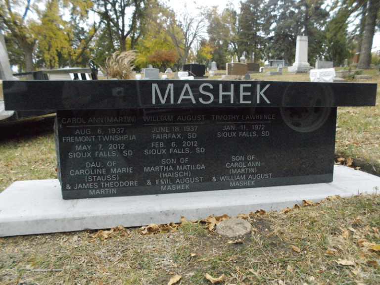 MASHEK 2 – Family Memorials By Gibson