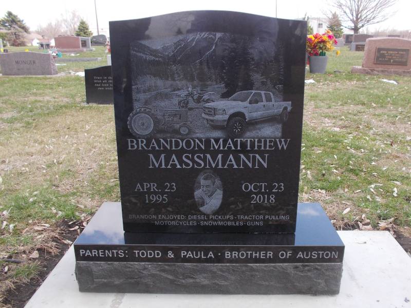 Single Upright Monuments – Family Memorials By Gibson