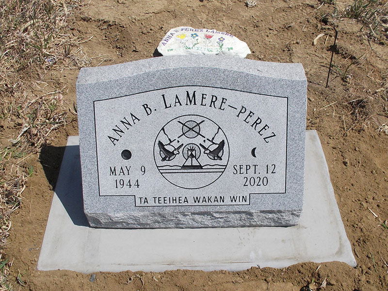 Single Slants – Family Memorials By Gibson